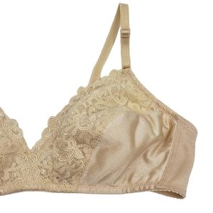Wacoal | Intimates & Sleepwear | Vintage Soft Cup Bra | Poshmark